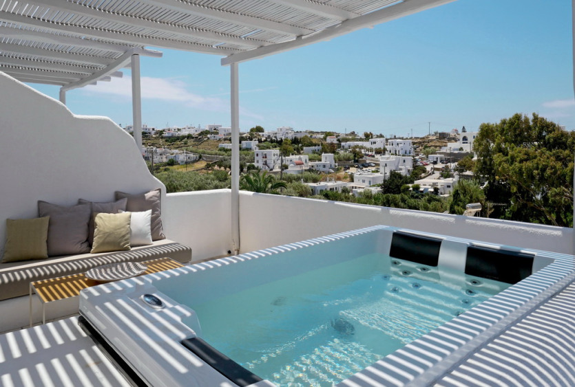Cocoon Pool View Outdoor Jacuzzi | Andronikos Mykonos Hotel